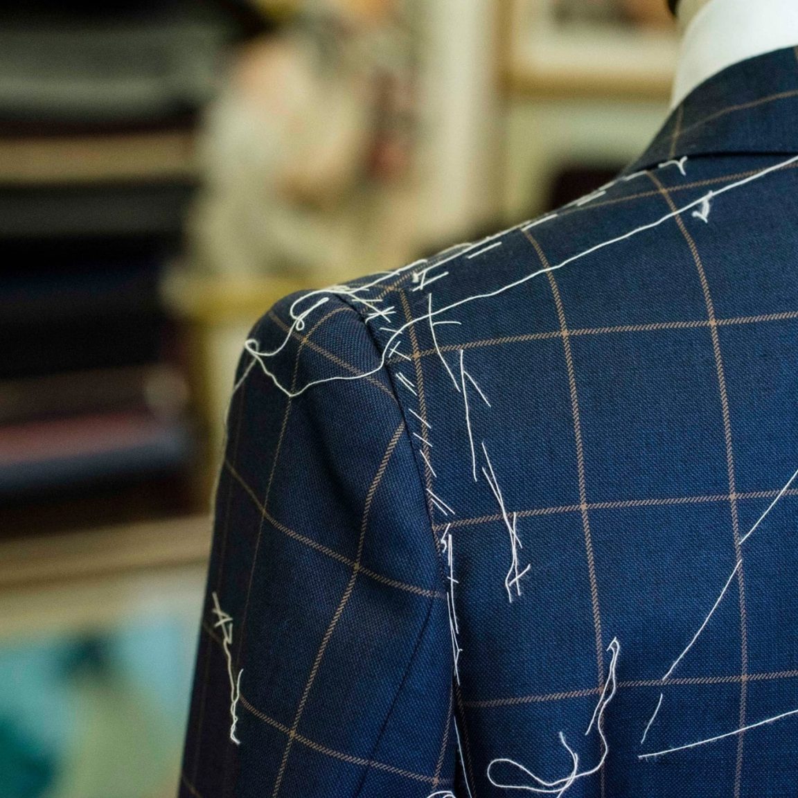 L'abito solaro: storia e come abbinarlo | Sartoria Crimi